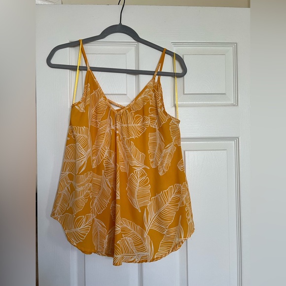 Sienna Sky | Tops | Like New Yellow Tropical Print Tank | Poshmark